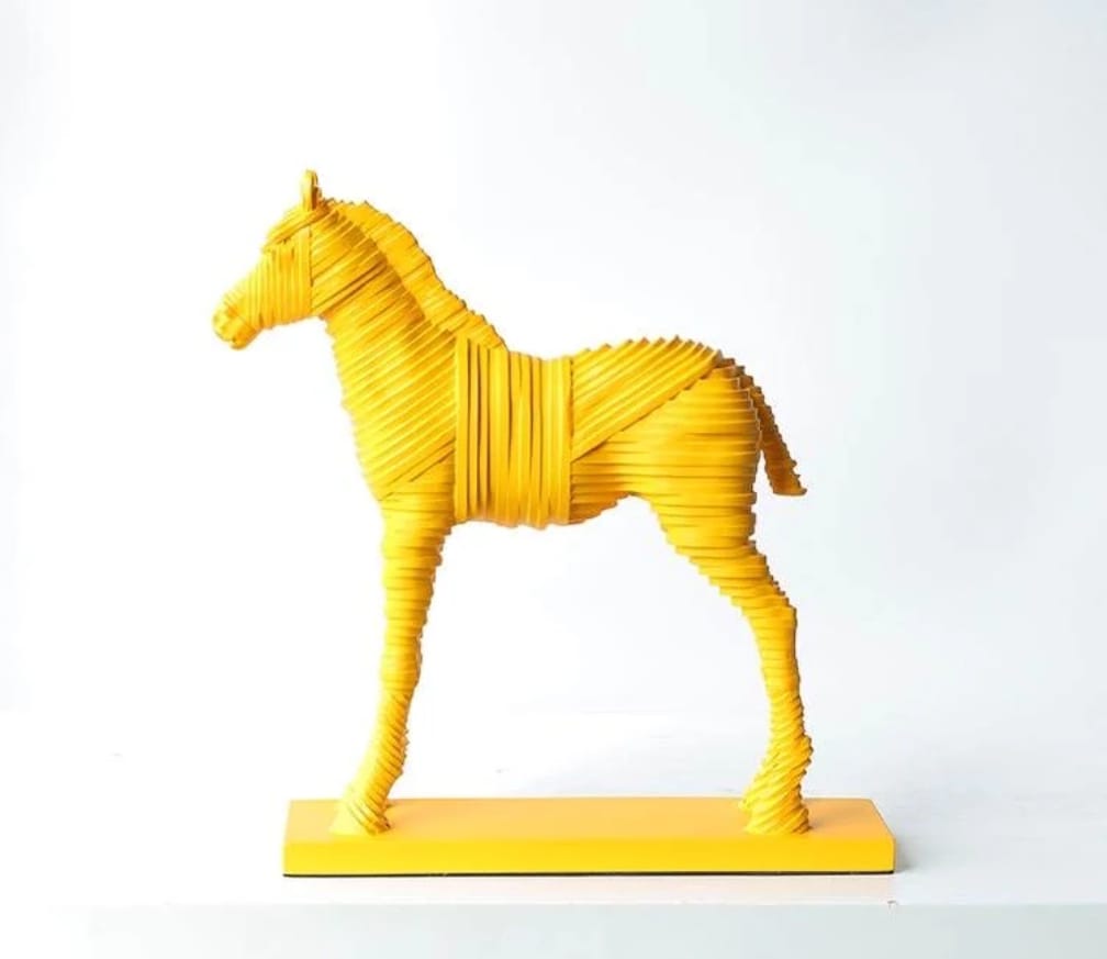 FIGURA DE CABALLO APRICUS AMARILLO