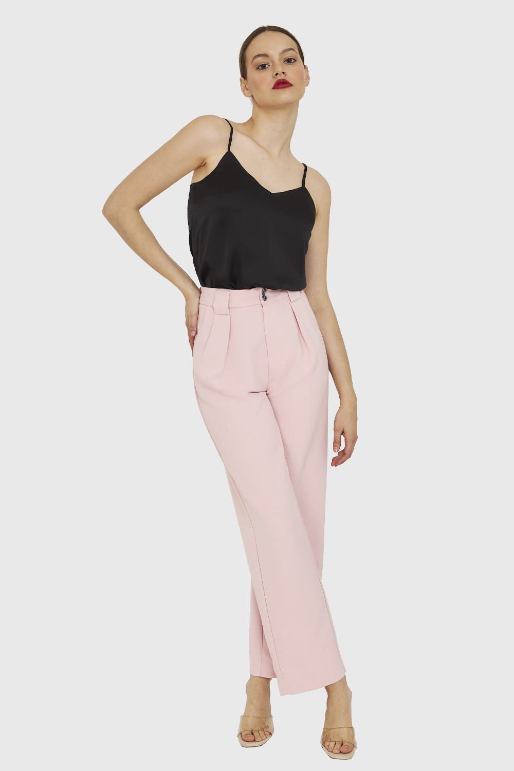 TOP BASICO TIPO SATIN NEGRO NICOPOLY