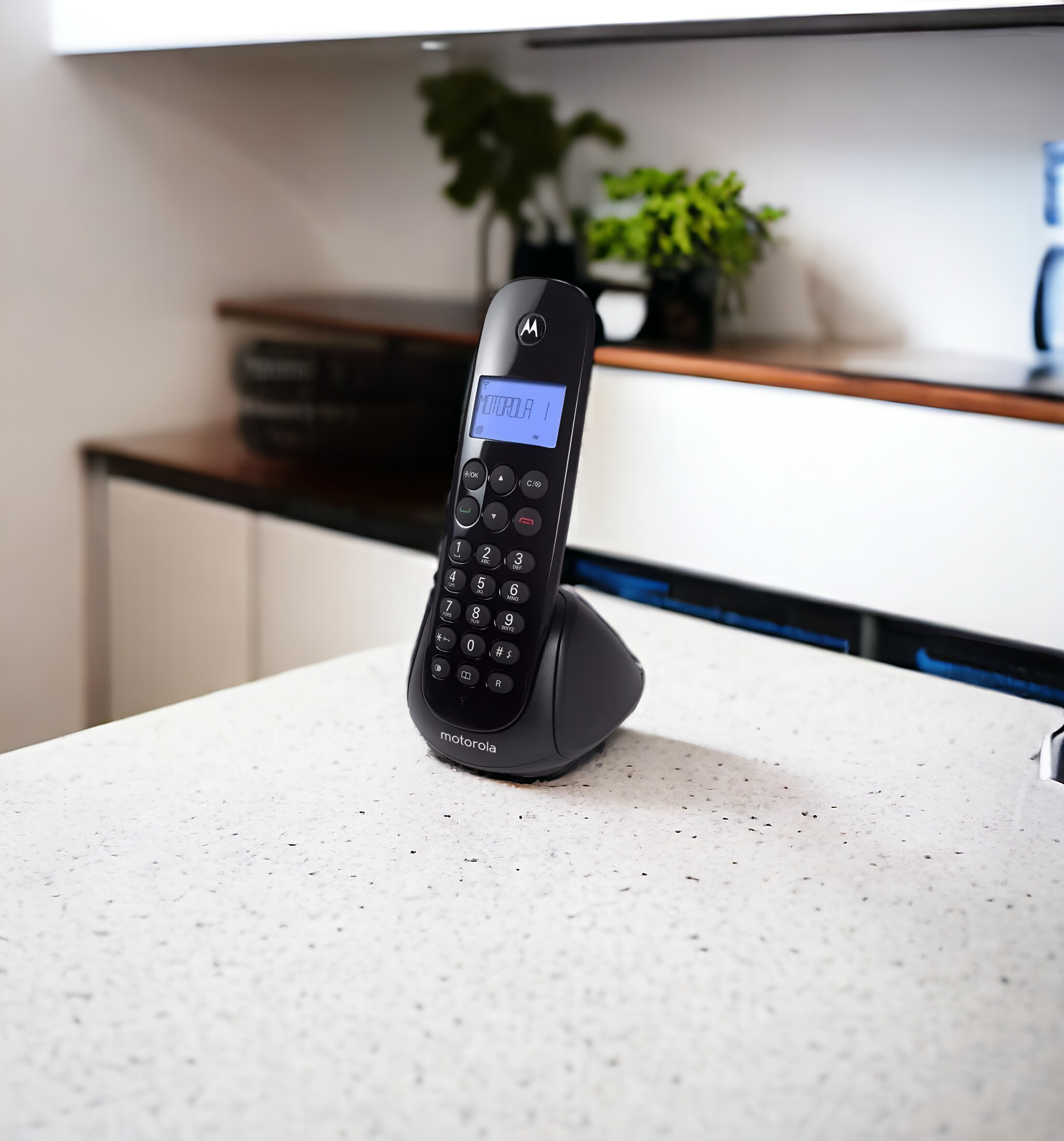 Ripley - TELEFONO INALAMBRICO MOTOROLA M700 SEÑAL HD PROFESIONAL