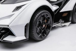 AUTO LAMBORGHINI V12 VISION GT WHITE