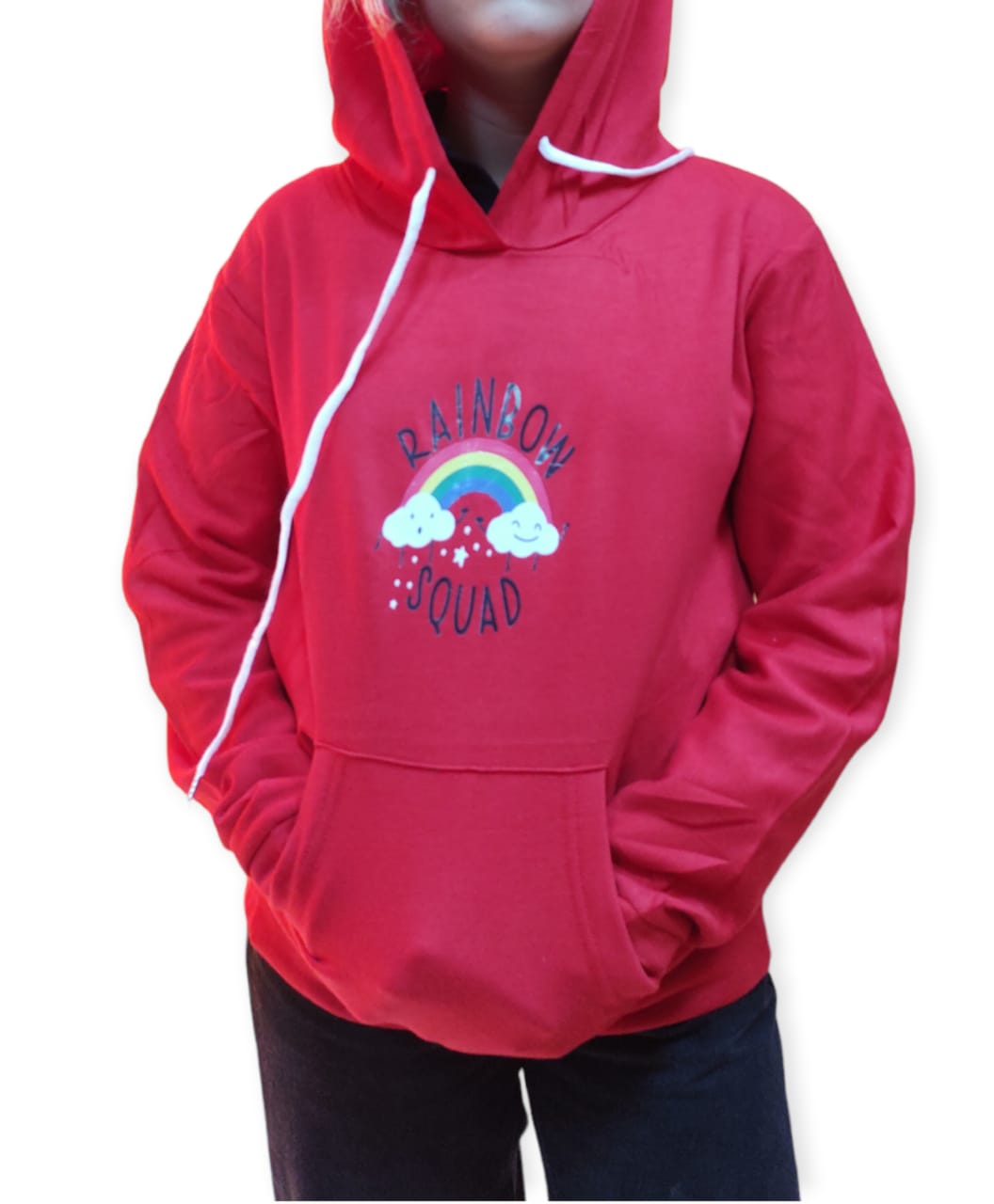 POLERON EN COLOR ROJO ARCOIRIS CANGURO CON GORRO