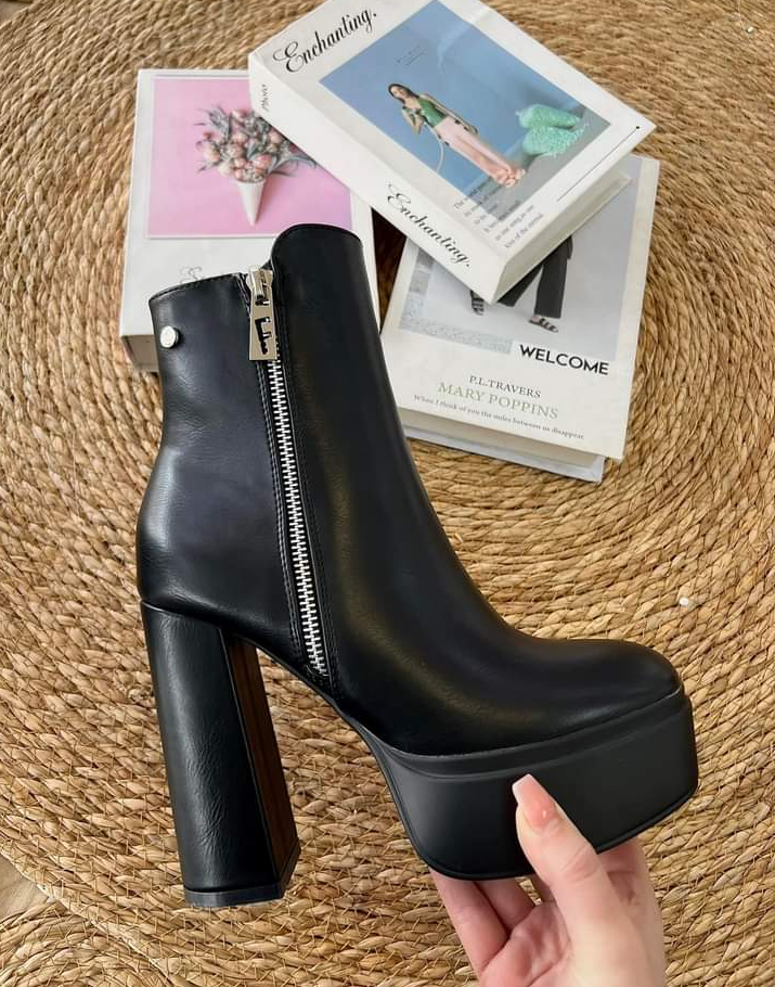 Ripley - BOTÍN MUJER NEGRO EN TACO ALTO M0348
