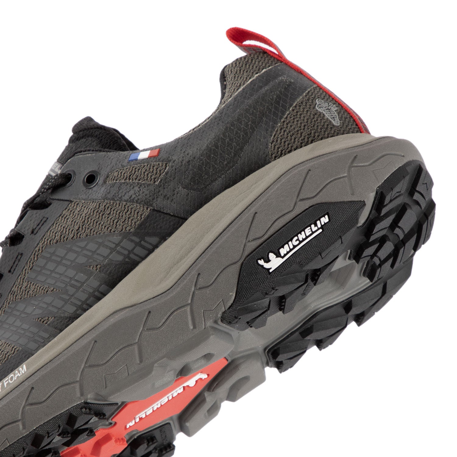 Ripley - ZAPATILLA TRAIL RUNNING MICHELIN FOOTWEAR HOMBRE AW01 NEGRO ROJO