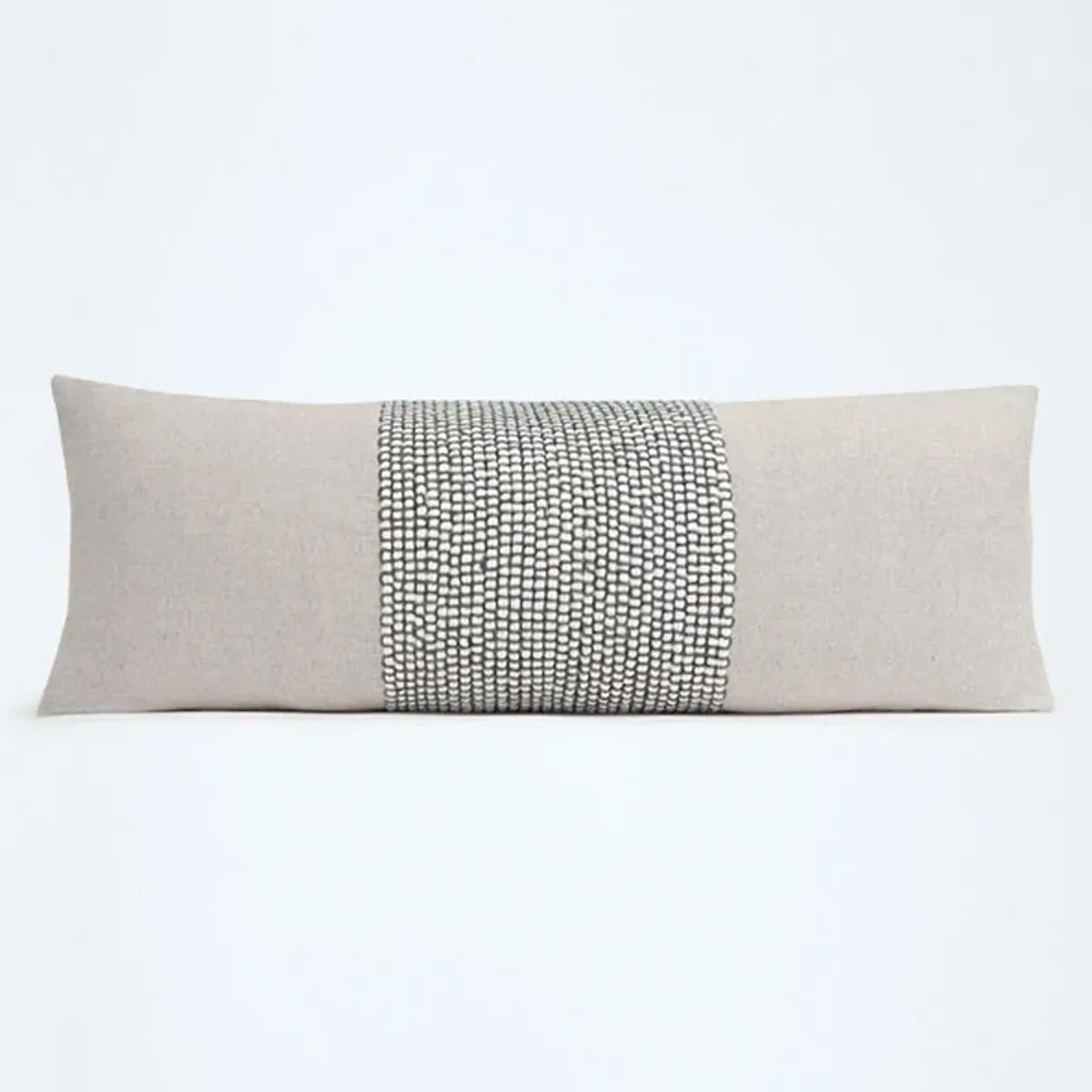 MAISON LINETT - COJIN MAISON LINETT BUCKLE 35X90 GRIS | Ofertitas