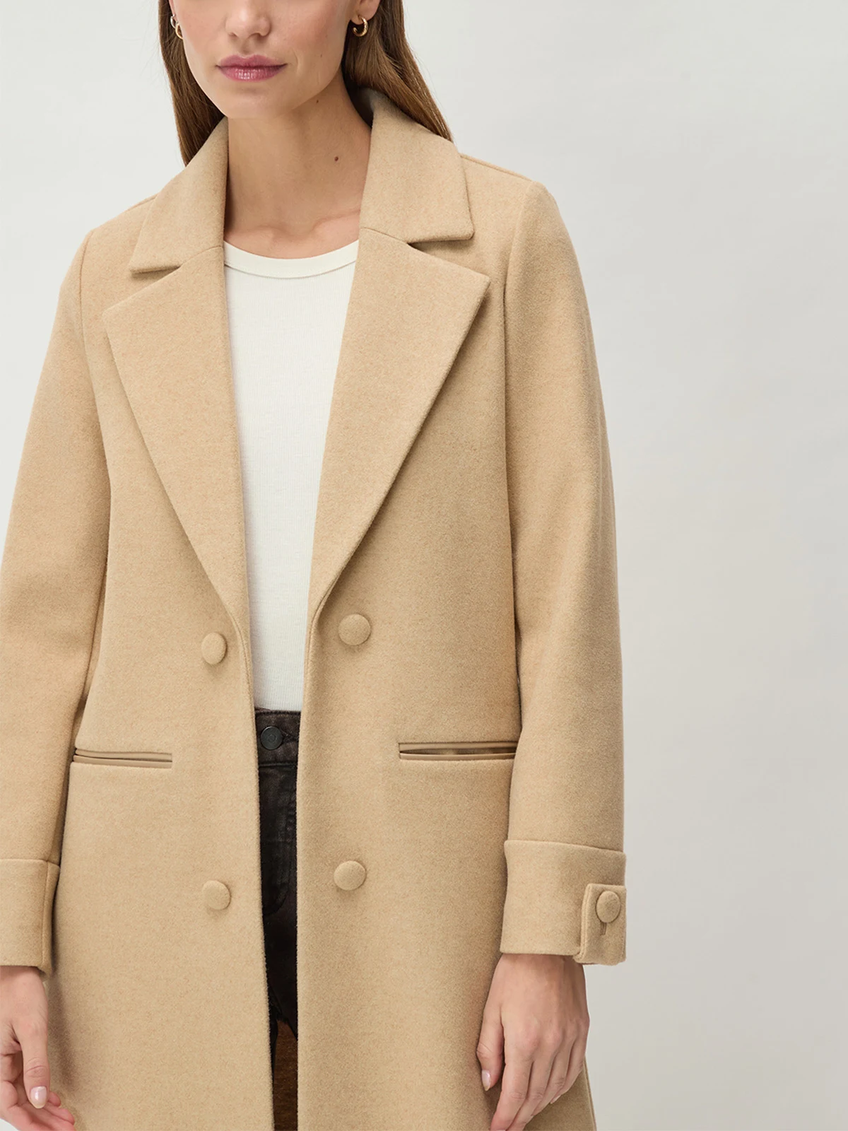 ABRIGO MUJER IO BEIGE SIN FORRO