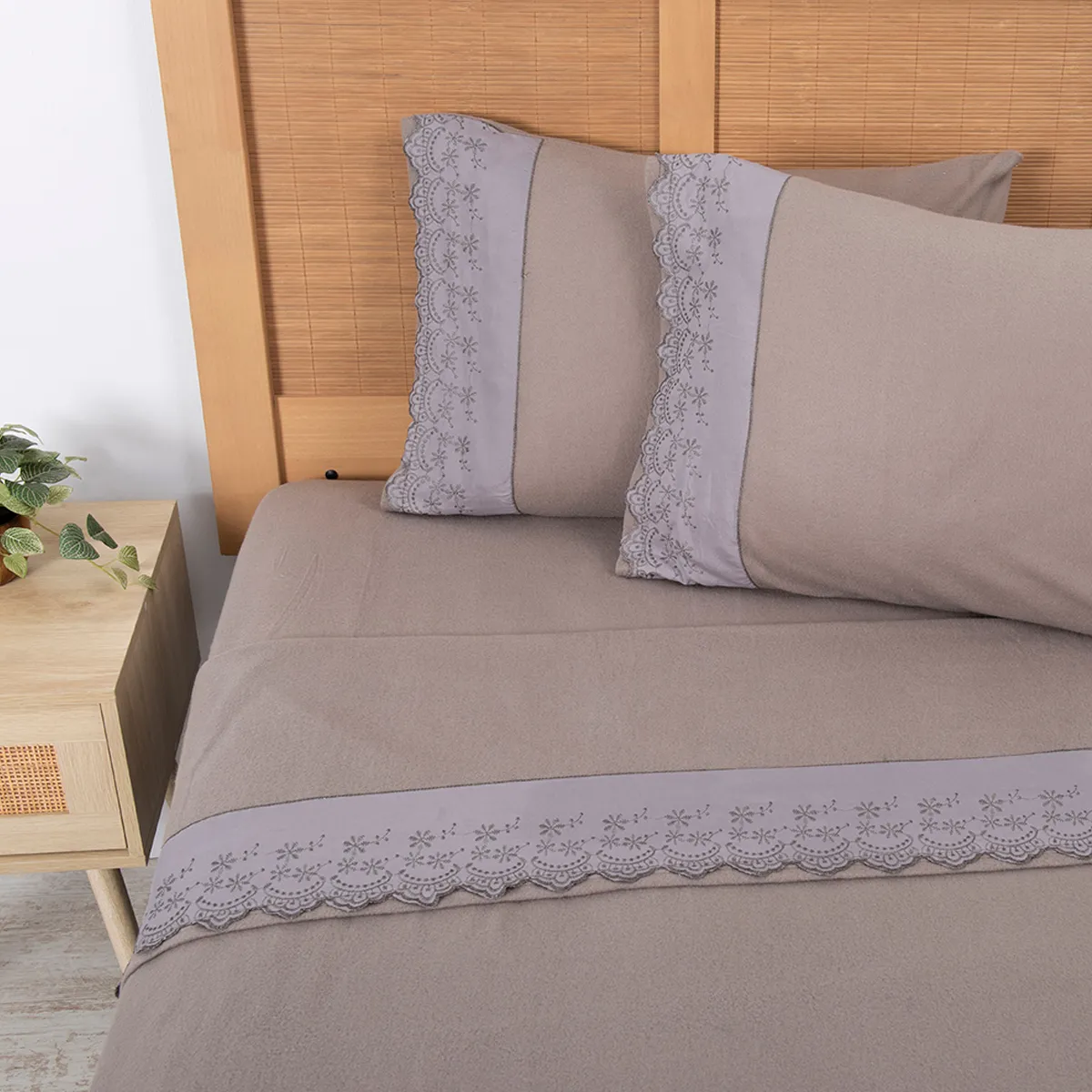 MASHINI - JUEGO DE SÁBANAS MASHINI 2PL POLAR TAUPE LISA | Ofertitas